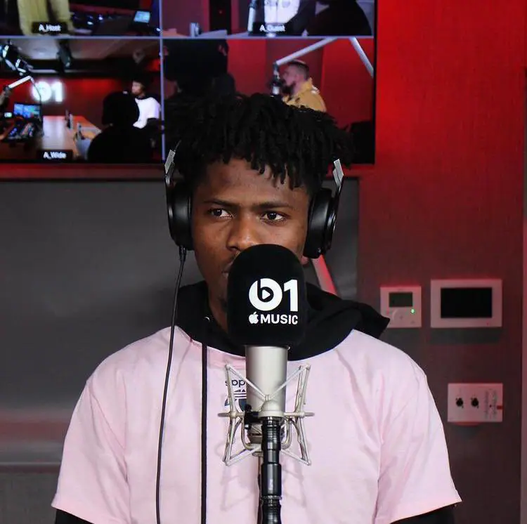 Download MP3: Ashawo Season by Kwesi Arthur Ft Ground Up Chale