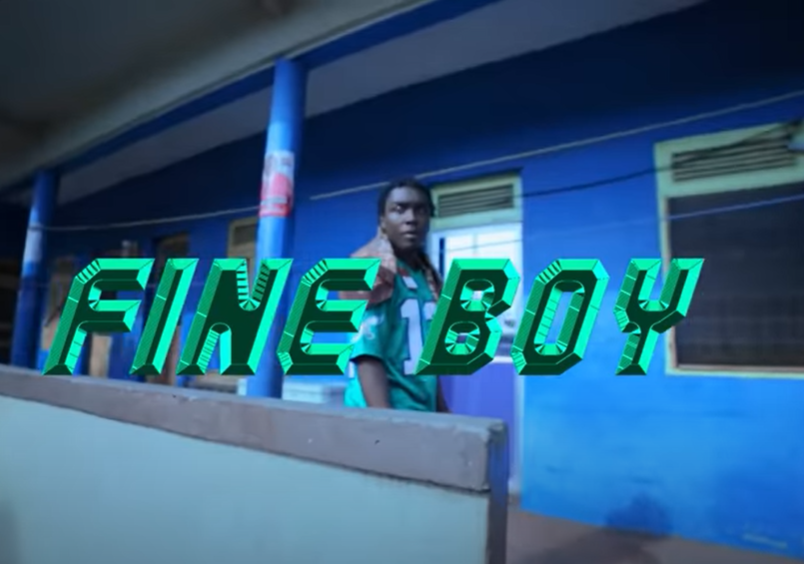 Official Video: Fine Boy Video by Kweku Smoke | Halmblog.com
