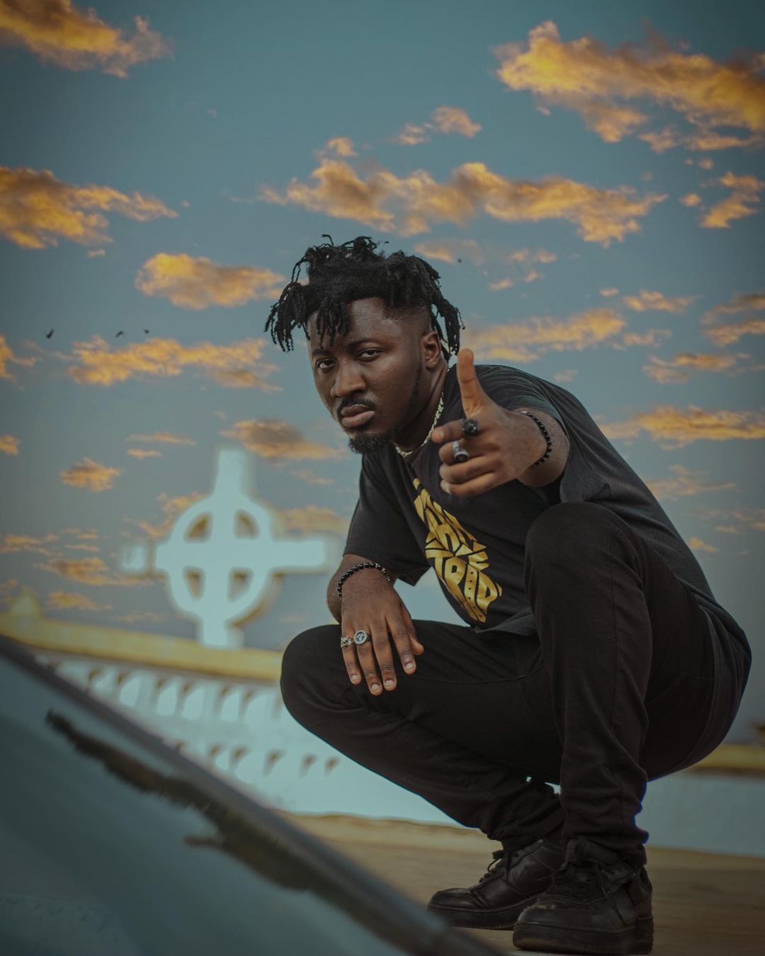 Download MP3: Amerado – A Piece On Peace Ft. WarLord | Halmblog.com